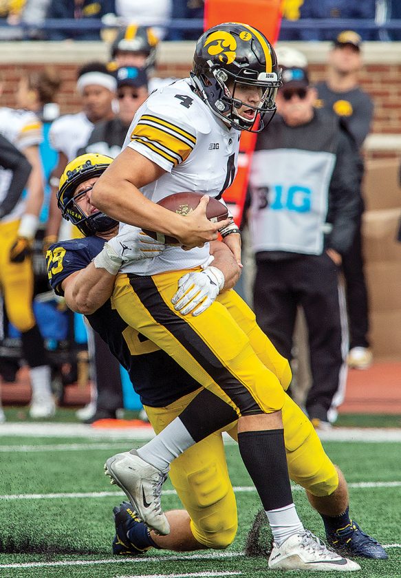 Big House blitz | News, Sports, Jobs - Times Republican